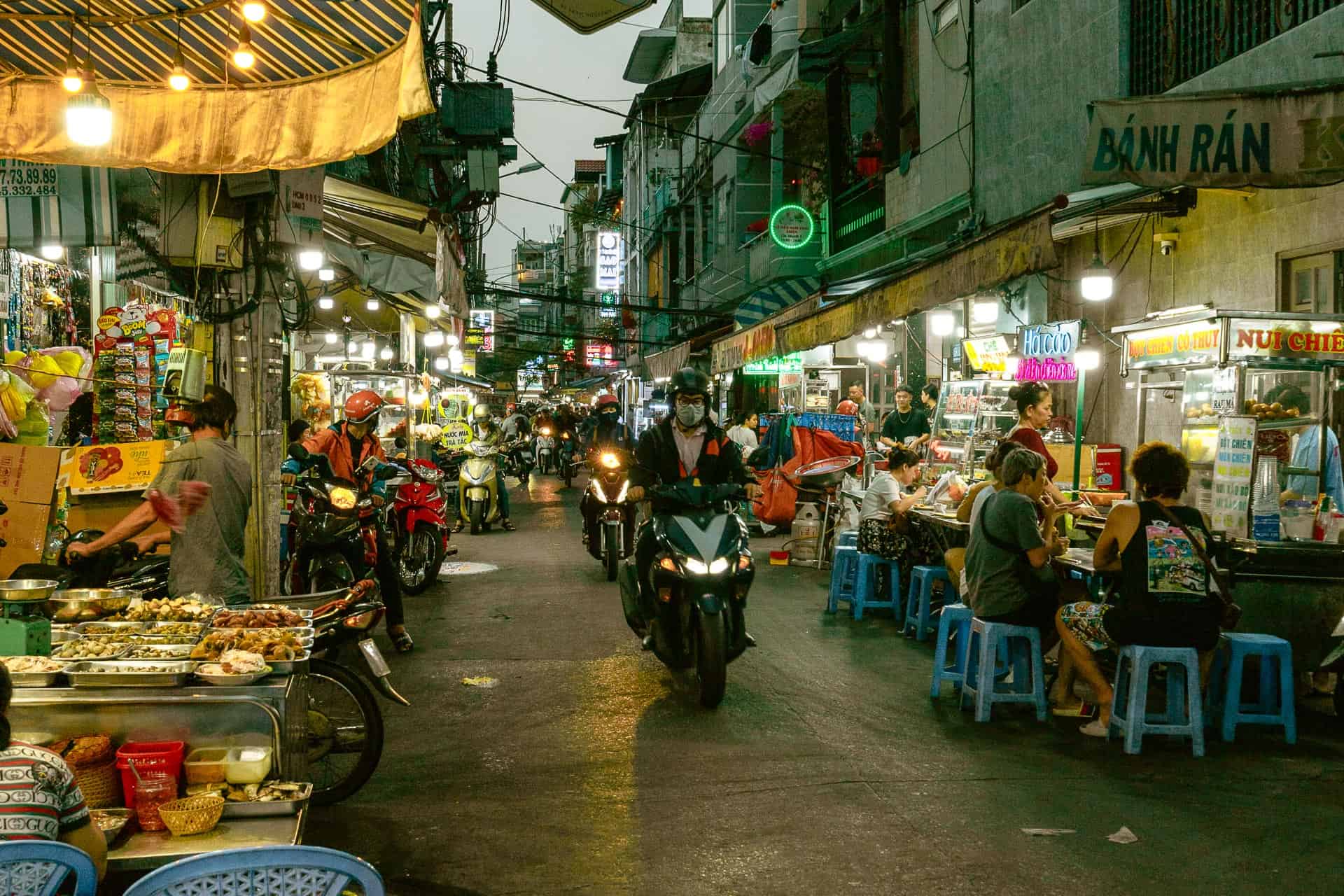 Saigon Street Food: 7 Must-Try Dishes at 20 Thuoc Street