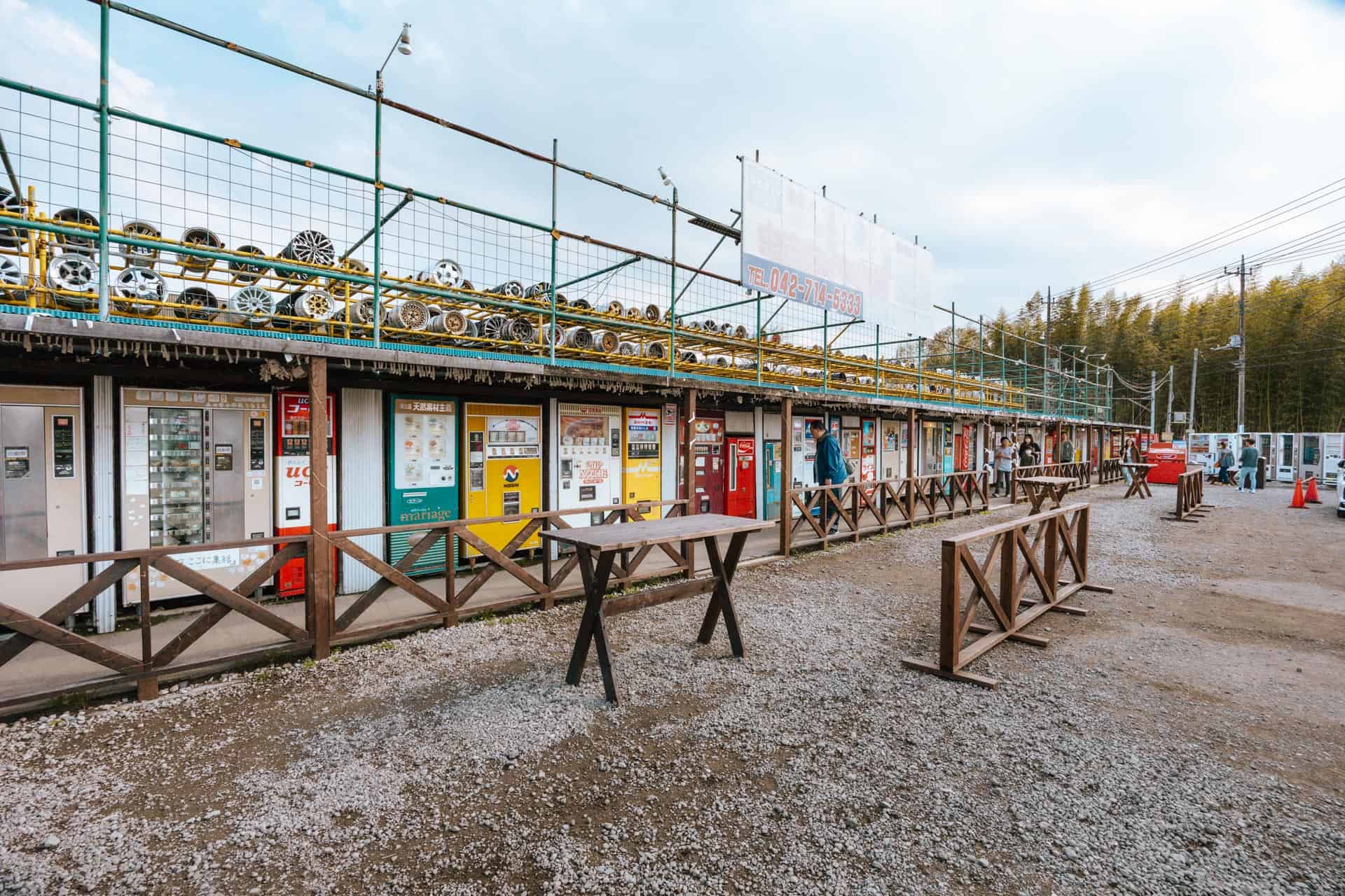 Japan's Vending Machine Park Paradise: Used Tire Mart Sagamihara Store