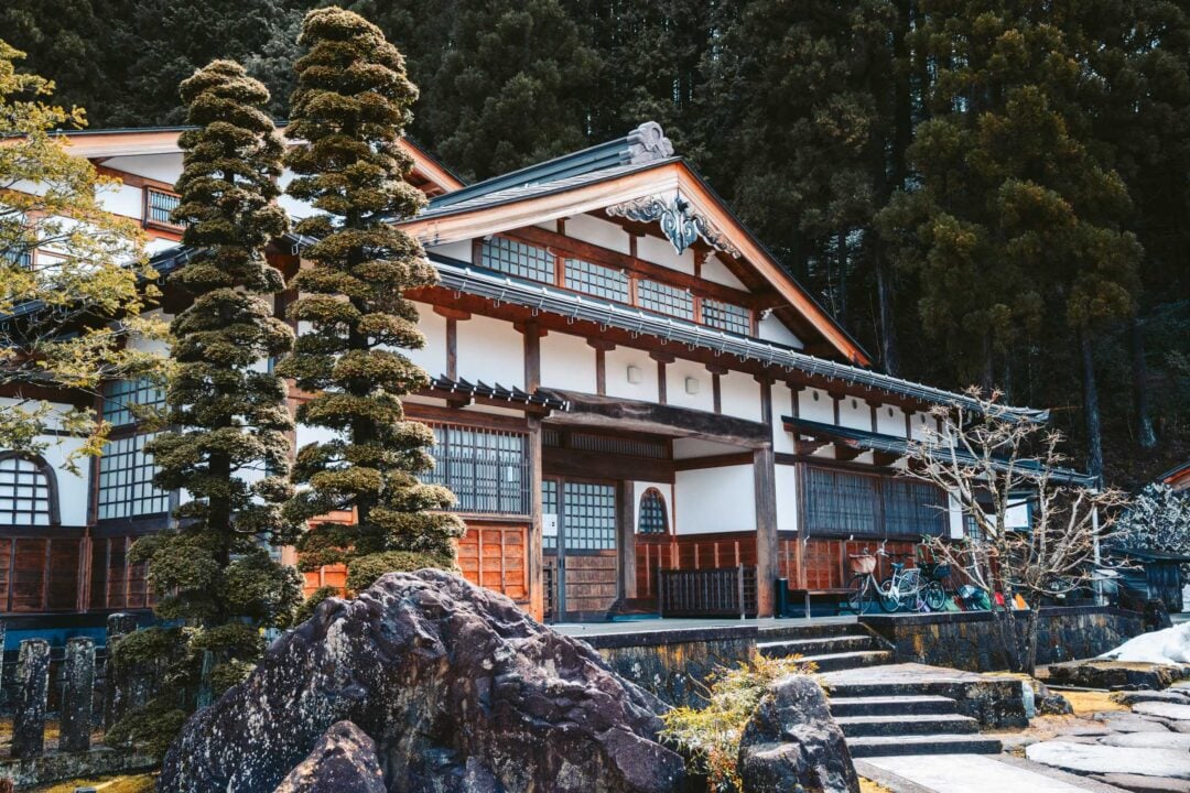 Higashiyama Walking Course in Takayama: Complete Guide