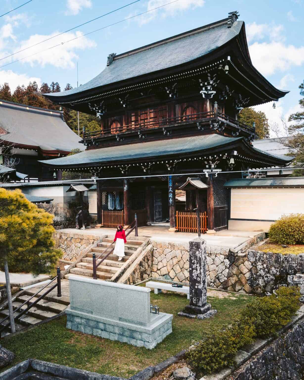 Higashiyama Walking Course in Takayama: Complete Guide