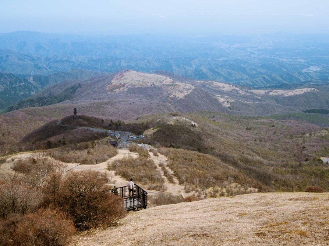 Kirifuri Plateau Hike: Complete Guide