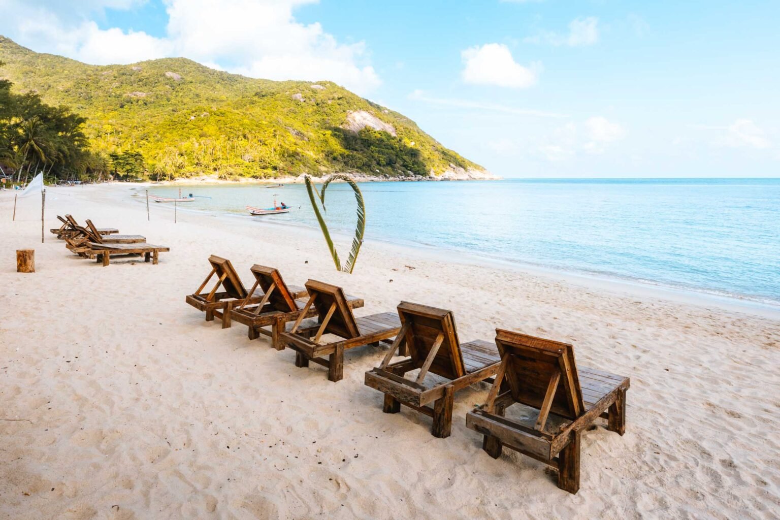 The 15 Best Beaches in Koh Phangan [We Visited All of Them]